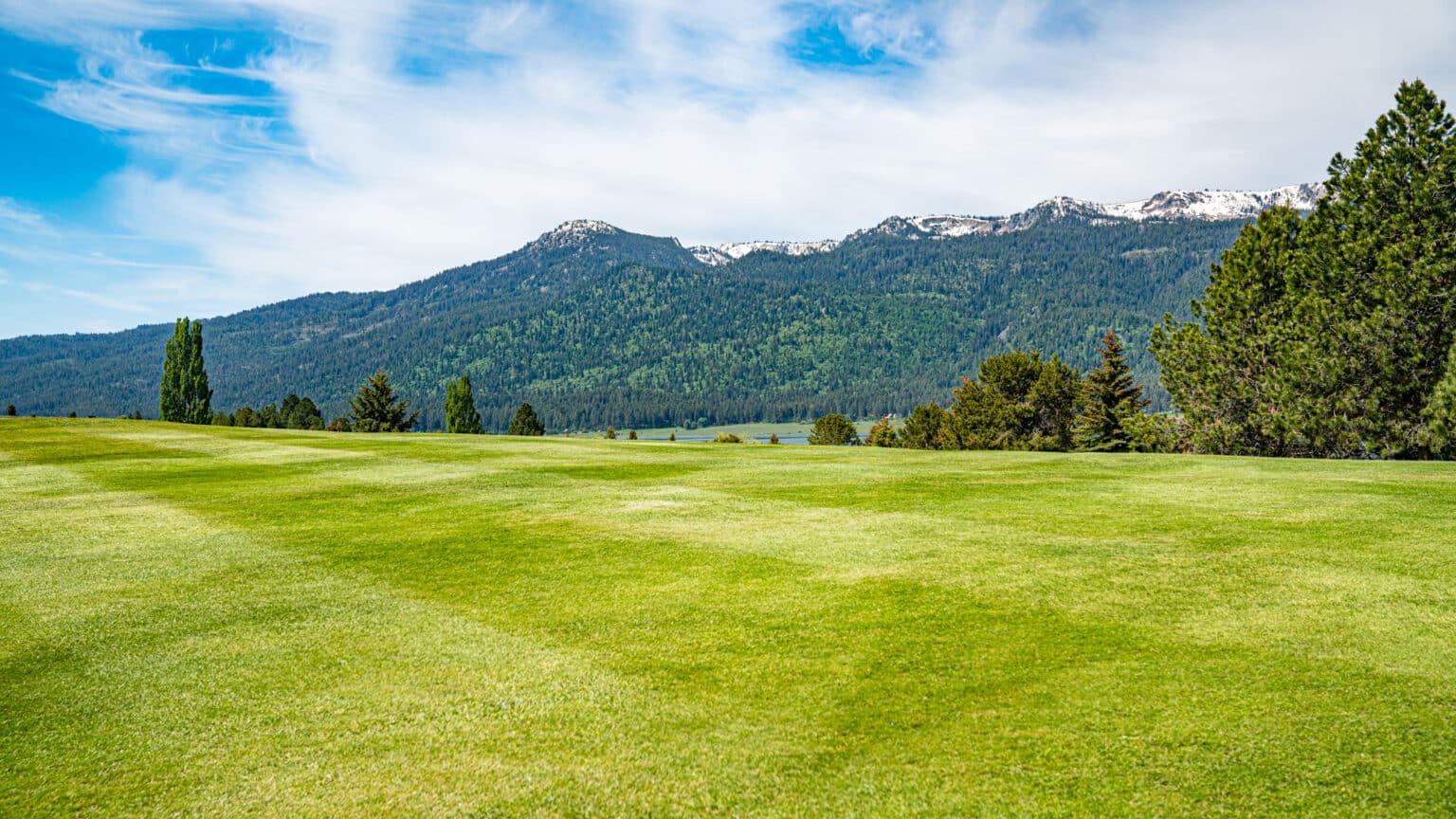Golfing in Cascade, Idaho - Cascade Chamber of Commerce